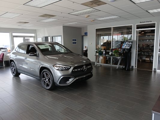 HAWK AUTO PERU - Updated December 2025 - 17 Photos - 3675 Frontage Rd ...