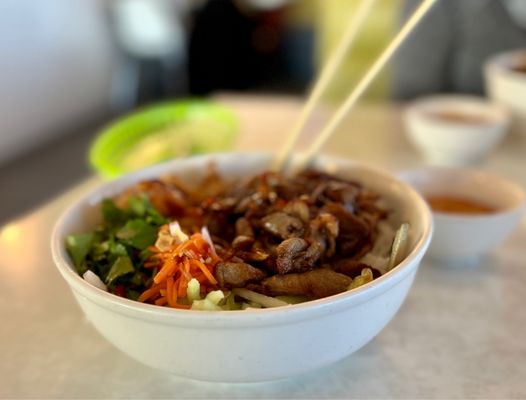 SAIGON BOWL - Updated January 2026 - 555 Photos & 552 Real Reviews ...