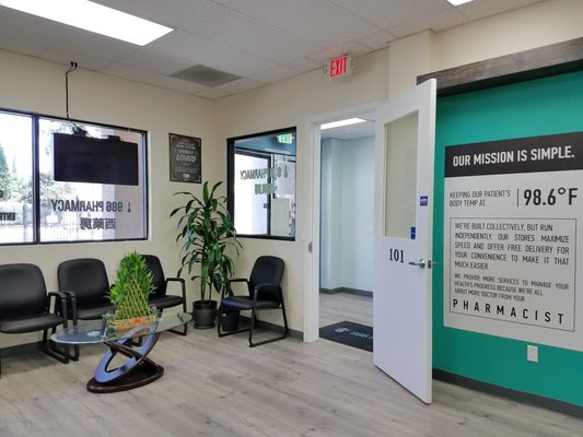 986 PHARMACY - Updated May 2026 - 14 Photos & 11 Reviews - 8054 Garvey ...