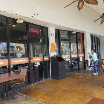 FARRELL’S ON THE ISLAND - 62 Photos & 93 Reviews - 221 E Davis Blvd ...