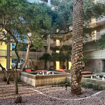 DOUBLETREE SUITES BY HILTON - PHOENIX - Updated January 2026 - 530 ...