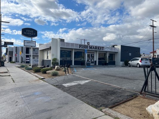 COLLINS FISH MARKET - Updated December 2025 - 158 Photos & 264 Reviews ...