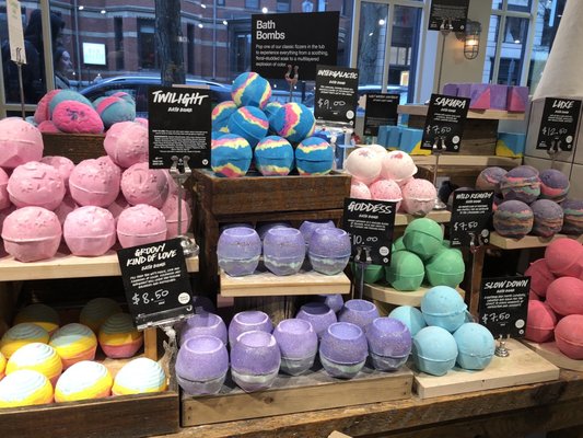 LUSH - Updated December 2025 - 16 Photos & 16 Reviews - 144 Newbury St ...