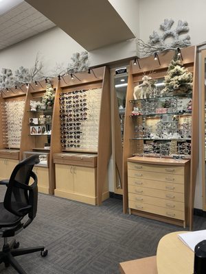 EYE-Q VISION CARE - FRESNO - Updated May 2025 - 52 Photos & 170 Reviews - 7075 N Sharon Ave ...