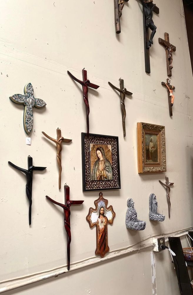 TATA’S STUFF & THINGS - Updated July 2025 - 16 Photos - 6018 Doniphan ...