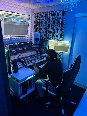 RENAISSANCE ROOM - 931 10th St, Modesto, California - Recording ...