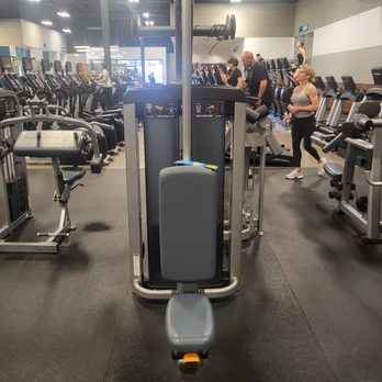 EŌS FITNESS - Updated March 2025 - 36 Photos & 73 Reviews - 8051 ...