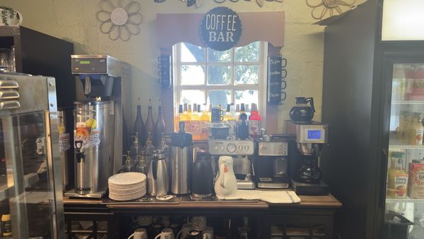 BAYSIDE CAFE - Updated December 2024 - 47 Photos - 6511 Laird Park Rd ...