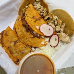 GILBERTOS TACO SHOP - Updated December 2025 - 219 Photos & 247 Reviews ...