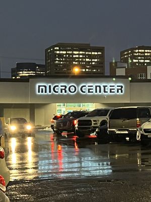 MICRO CENTER - Updated August 2025 - 79 Photos & 451 Reviews - 8000 E ...