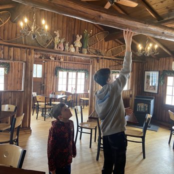 RUSTIC INN CAFE - Updated August 2024 - 234 Photos & 345 Reviews - 2773 ...