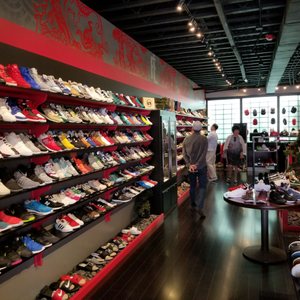 UNDEFEATED - Updated October 2025 - 88 Photos & 193 Reviews - 111 S La ...