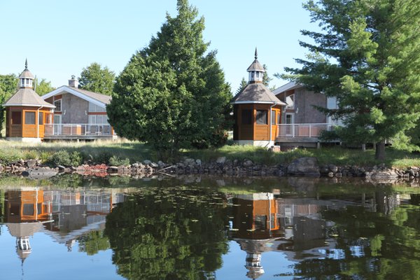 Couples Resort - 70 Photos & 10 Reviews - Resorts - 139 Galeairy Lake ...