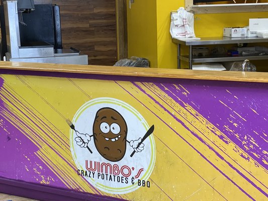 WIMBOS CRAZY POTATOES - Updated November 2024 - 10 Photos - 801 S Dixie ...