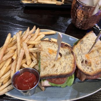 FROLIK KITCHEN + COCKTAILS - Updated October 2025 - 995 Photos & 979 ...