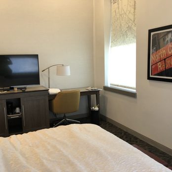 HAMPTON INN PETALUMA - Updated September 2024 - 177 Photos & 53 Reviews ...