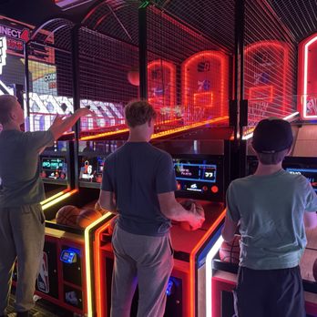 DAVE & BUSTER’S SCRANTON - Updated January 2026 - 19 Photos & 35 ...