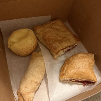 MORENO BAKERY - Updated September 2025 - 914 Photos & 815 Reviews - 737 ...