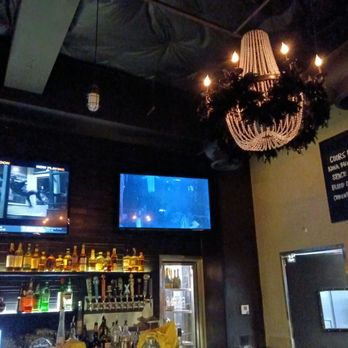 TRIANGLE SQUARE - Updated November 2025 - 93 Photos & 73 Reviews - 1870 ...