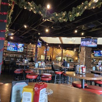 FLIPS PATIO GRILL - Updated June 2025 - 232 Photos & 359 Reviews - 415 ...