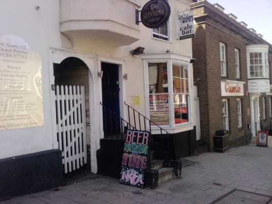 TWISTERS BAR - Pubs - 45 North Hill, Colchester, Essex, United Kingdom ...