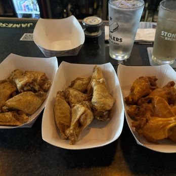 THE PUB AT TWO MILE CORNER - Updated October 2025 - 62 Photos & 98 ...