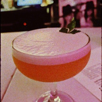 SALLY - Updated September 2024 - 192 Photos & 118 Reviews - 2229 Spruce ...