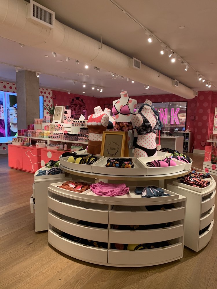Victoria Secret Ala Moana