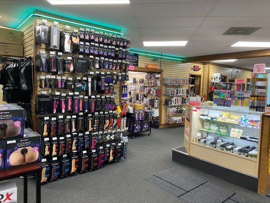 STARSHIP - Updated January 2026 - 48 Photos & 15 Reviews - 755 Holcomb ...