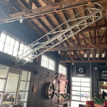 ENGINE 14 BREWERY - Updated December 2025 - 56 Photos & 14 Reviews - 52 ...