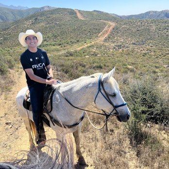 CIRCLE BAR B STABLES - Updated July 2024 - 655 Photos & 448 Reviews ...