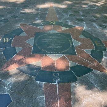 THE MALL & LITERARY WALK - Updated December 2025 - 39 Photos ...