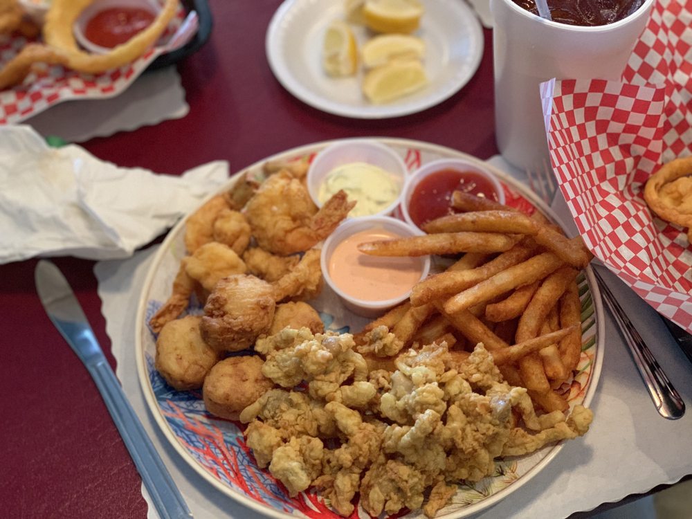 WHALE’S TALE - 53 Photos & 105 Reviews - Seafood - 2720 W Old US Hwy ...