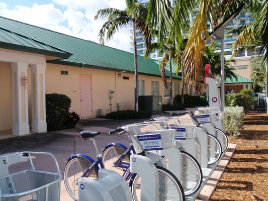 BEACH COMMUNITY CENTER OF FORT LAUDERDALE - Updated November 2025 - 24 ...