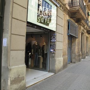 HUMANA - Updated April 2025 - 11 Reviews - Carrer de Provença, 500 ...