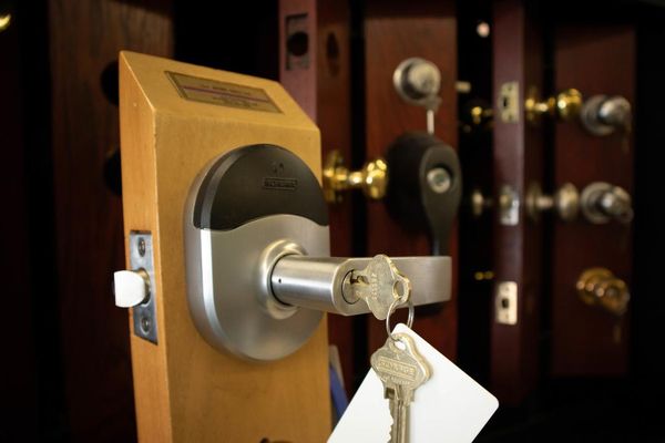 ACME SAFE - Updated October 2025 - 15 Photos - 815 Fort Street ...