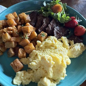 BIRDIE’S EASTSIDE - Updated June 2025 - 219 Photos & 187 Reviews - 6221 ...