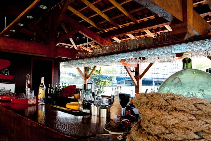 LA BARGE - Updated August 2025 - 38 Photos & 46 Reviews - Quai général ...