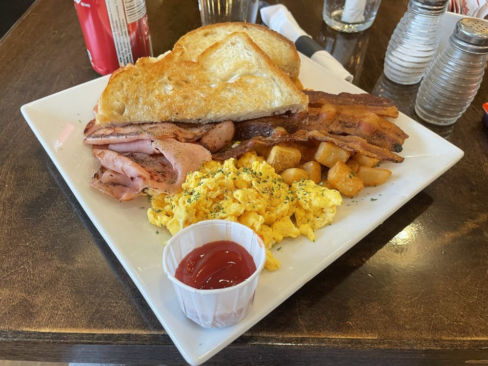 RONNY’S BISTRO - 23382 River Rd, Maple Ridge, British Columbia ...