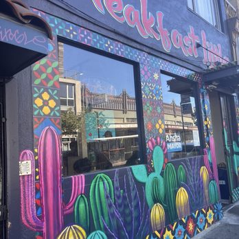 BREAKFAST LITTLE - Updated January 2025 - 491 Photos & 593 Reviews ...