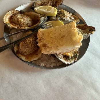 HALF SHELL OYSTER HOUSE - Updated June 2024 - 300 Photos & 169 Reviews ...