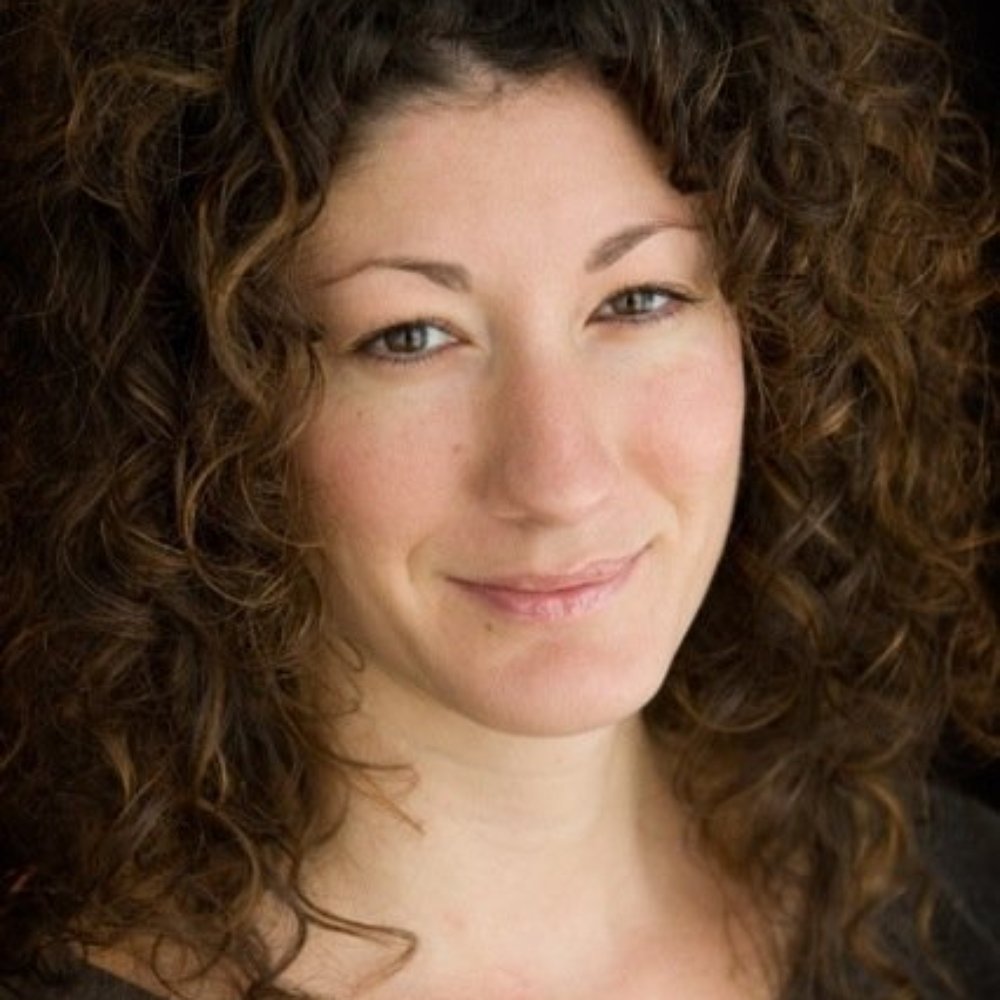 Julia Deane's Instagram, Twitter & Facebook on IDCrawl