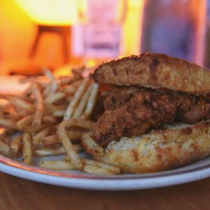 FAT’S FRIED CHICKEN & WAFFLES - 926 Photos & 786 Reviews - 2726 E ...