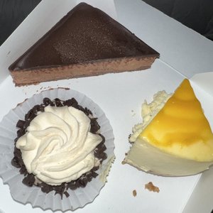 SHORT N SWEET BAKERY & CAFE - 254 Photos & 213 Reviews - Bakeries ...