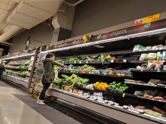 MARIANO’S - 335 Photos & 254 Reviews - Grocery - 3030 N. Broadway St ...