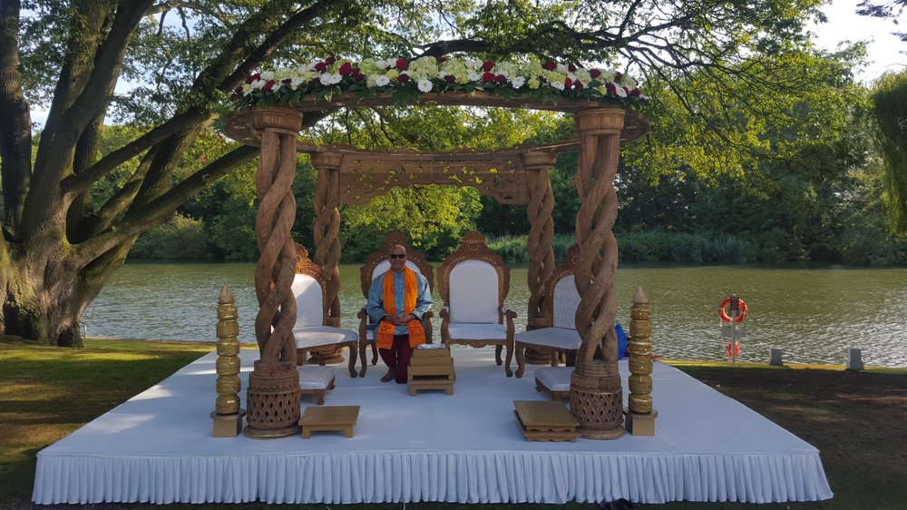 HINDU PRIEST - DIPAK BHATT - Updated May 2024 - 30 Talbot Road, London ...