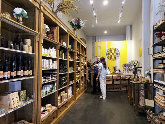 COLONY STORE - 166 Cashel St, Christchurch, Canterbury, New Zealand - Yelp