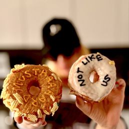 MOONBRIDGE DOUGHNUT STUDIO - Updated November 2025 - 665 Photos & 288 ...