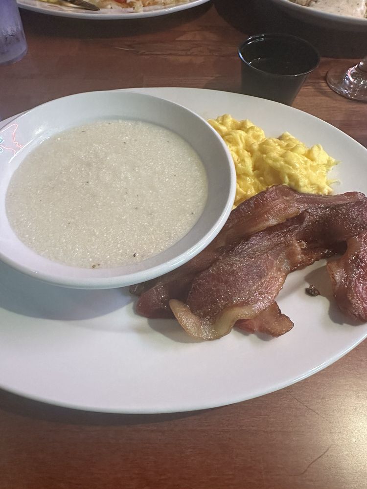 JACK RUBY’S SALOON & GRILL - Updated June 2024 - 26 Photos - 1710 N ...