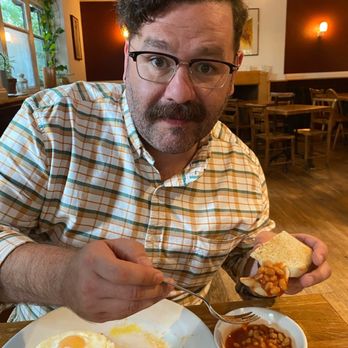 THE HARRISON PUB & HOTEL - Updated October 2024 - 68 Photos & 64 ...